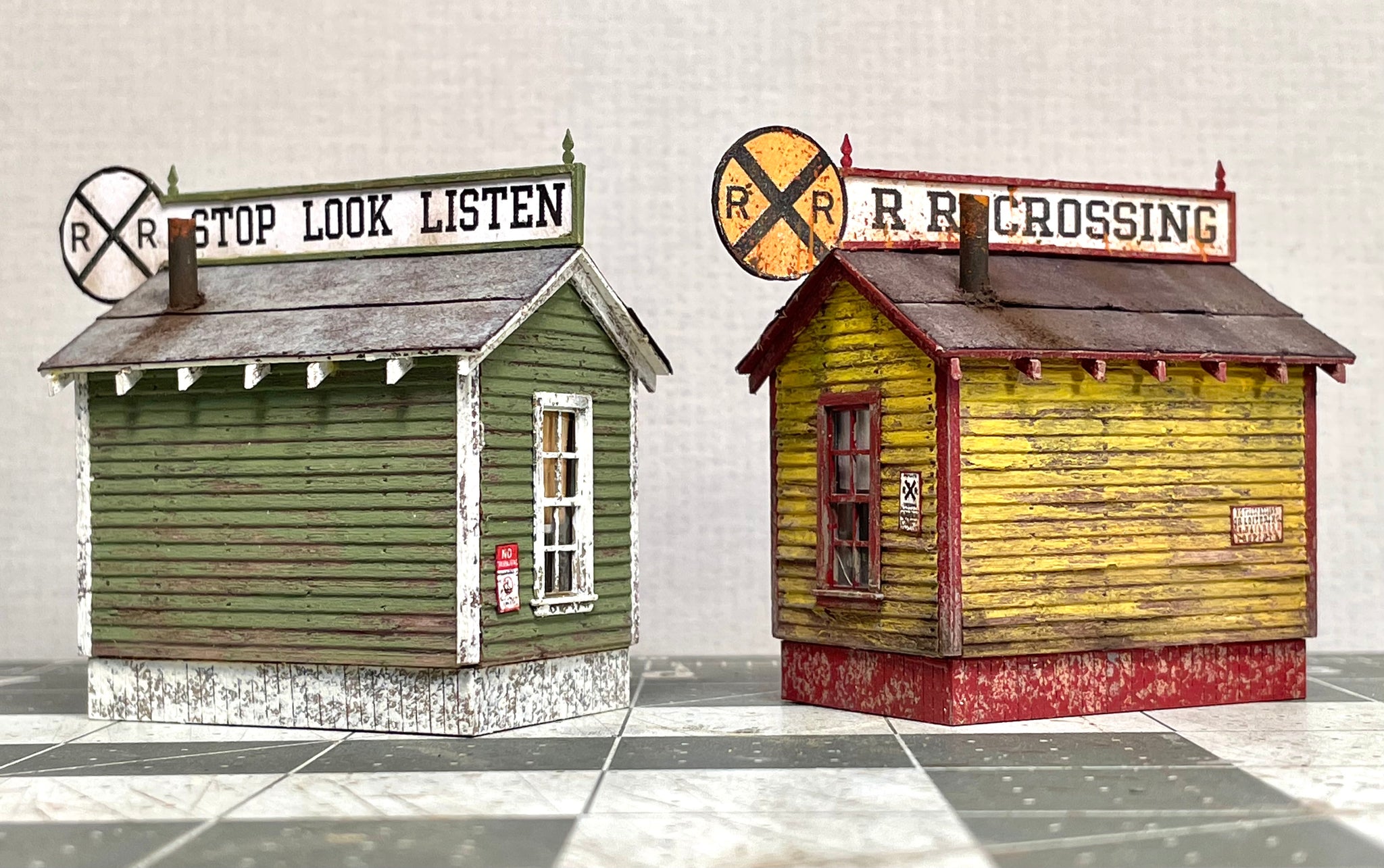 HO Scale Railroad Crossing Shack 2- Pack – Jason Jensen Trains