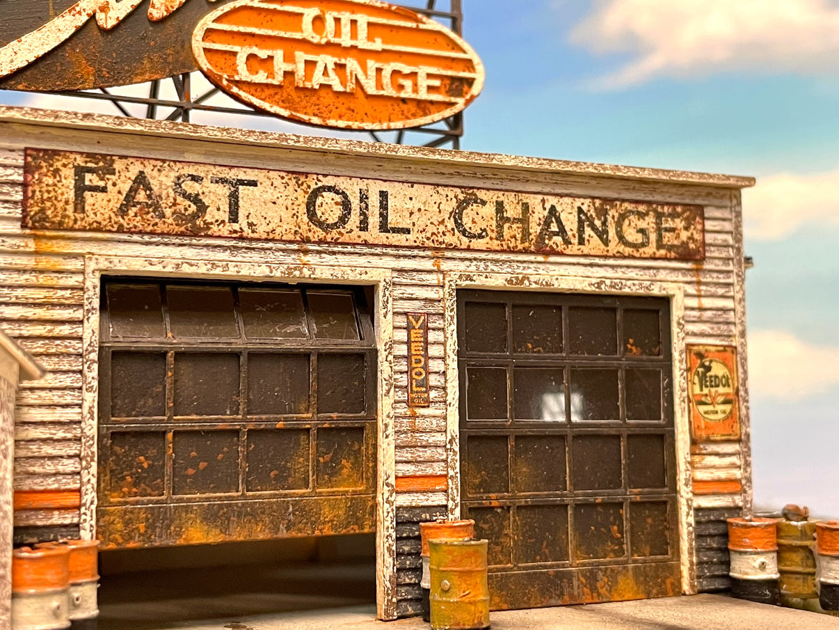 HO Scale- Fast Eddie's Oil Change – Jason Jensen Trains